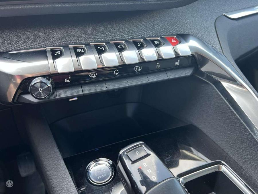 Balts Peugeot 3008 2019 Radviliškis, ar dzinēja tilpumu 1.20 L un nobraukumu 118 tūkst. km par 11500 €, foto 31 vietnē AUTOMOTO.COM.LV