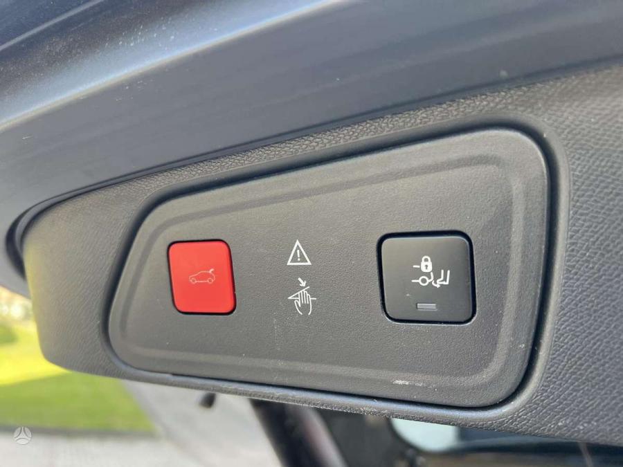 Balts Peugeot 3008 2019 Radviliškis, ar dzinēja tilpumu 1.20 L un nobraukumu 118 tūkst. km par 11500 €, foto 35 vietnē AUTOMOTO.COM.LV
