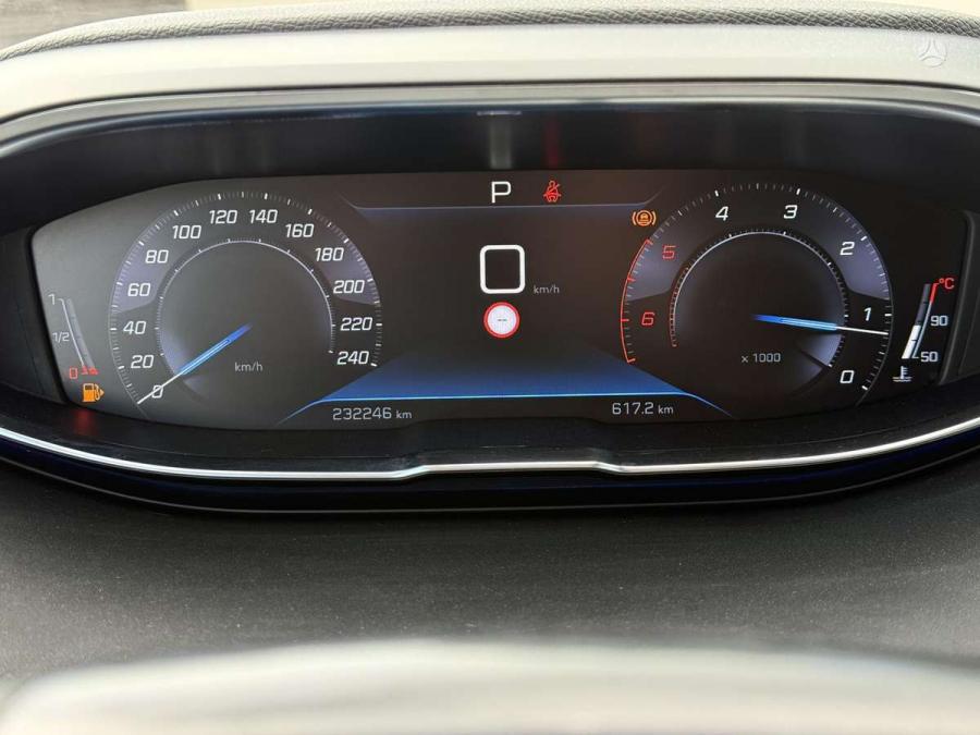 Balts Peugeot 3008 2020 Tauragė, ar dzinēja tilpumu 1.50 L un nobraukumu 232 tūkst. km par 12300 €, foto 15 vietnē AUTOMOTO.COM.LV