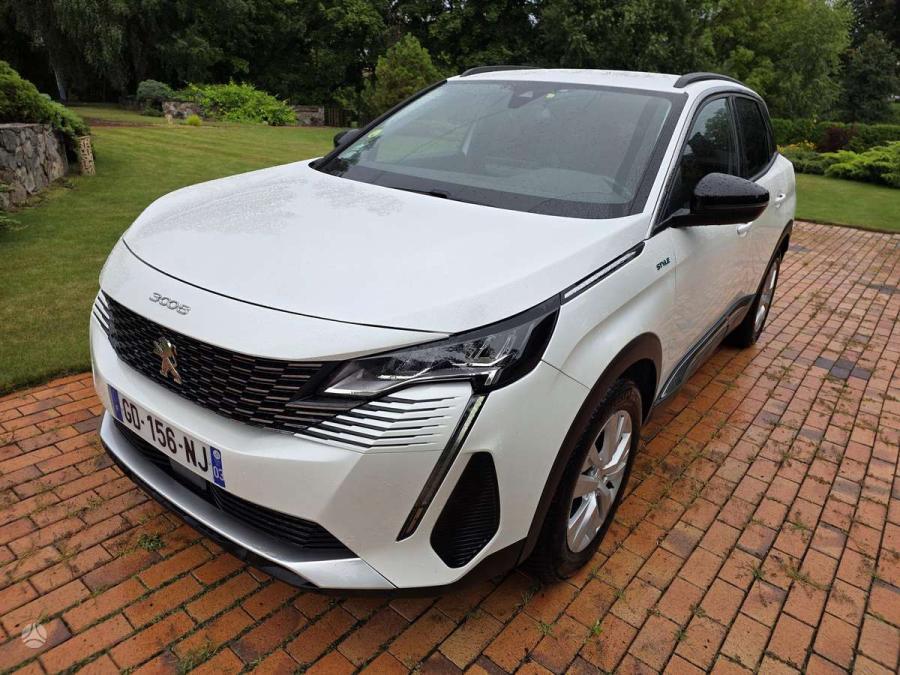 White Peugeot 3008 2021 in Anyksciai, with an engine capacity of 1.50 L and mileage of 179 thousand km for 11999 €, photo 6 on AUTOMOTO.COM.LV