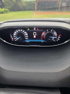 White Peugeot 3008 2021 in Anyksciai, with an engine capacity of 1.50 L and mileage of 179 thousand km for 11999 €, photo 8 on AUTOMOTO.COM.LV