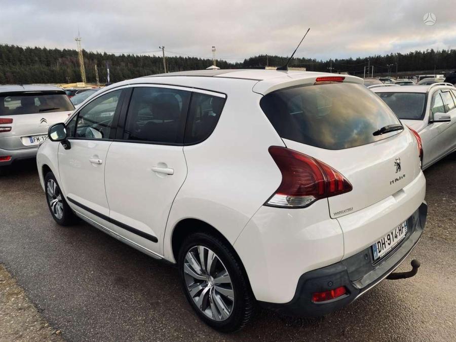 White Peugeot 3008 2015 in Vilnius, with an engine capacity of 0.00 L and mileage of 200 thousand km for 5670 €, photo 7 on AUTOMOTO.COM.LV
