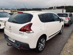 White Peugeot 3008 2015 in Vilnius, with an engine capacity of 0.00 L and mileage of 200 thousand km for 5670 €, photo 11 on AUTOMOTO.COM.LV