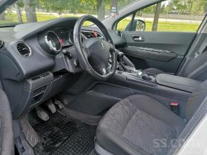 Balts Peugeot 3008 2010 Rīga, ar dzinēja tilpumu 1.60 L un nobraukumu 0 tūkst. km par 2990 €, foto 11 vietnē AUTOMOTO.COM.LV