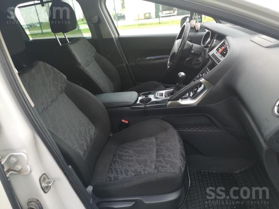 Balts Peugeot 3008 2010 Rīga, ar dzinēja tilpumu 1.60 L un nobraukumu 0 tūkst. km par 2990 €, foto 13 vietnē AUTOMOTO.COM.LV