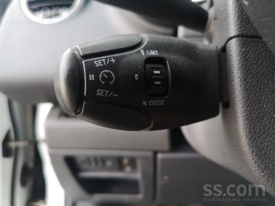 Balts Peugeot 3008 2010 Rīga, ar dzinēja tilpumu 1.60 L un nobraukumu 0 tūkst. km par 2990 €, foto 19 vietnē AUTOMOTO.COM.LV