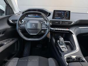 Balts Peugeot 3008 2017 Tallina, ar dzinēja tilpumu 1.20 L un nobraukumu 151 tūkst. km par 9990 €, foto 14 vietnē AUTOMOTO.COM.LV