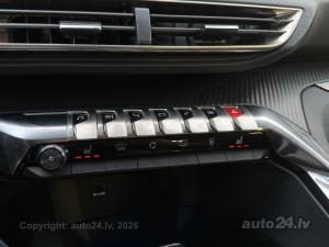 Balts Peugeot 3008 2017 Tallina, ar dzinēja tilpumu 1.20 L un nobraukumu 151 tūkst. km par 9990 €, foto 16 vietnē AUTOMOTO.COM.LV