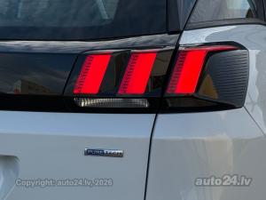 Balts Peugeot 3008 2017 Tallina, ar dzinēja tilpumu 1.20 L un nobraukumu 151 tūkst. km par 9990 €, foto 21 vietnē AUTOMOTO.COM.LV