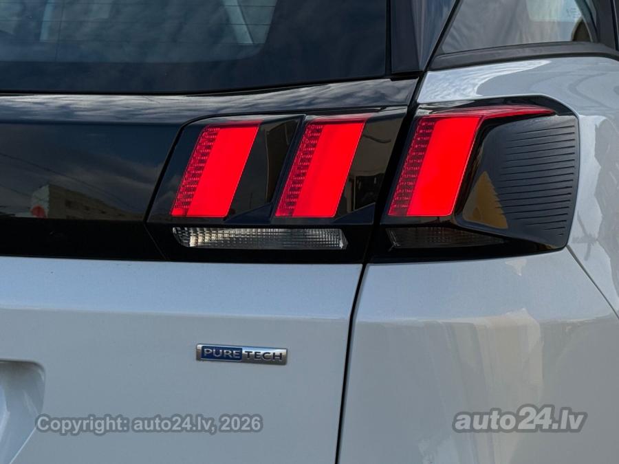 Balts Peugeot 3008 2017 Tallina, ar dzinēja tilpumu 1.20 L un nobraukumu 151 tūkst. km par 9990 €, foto 21 vietnē AUTOMOTO.COM.LV