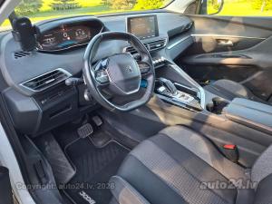 White Peugeot 3008 2018 in Kuressaare, with an engine capacity of 1.20 L and mileage of 64 thousand km for 14000 €, photo 8 on AUTOMOTO.COM.LV
