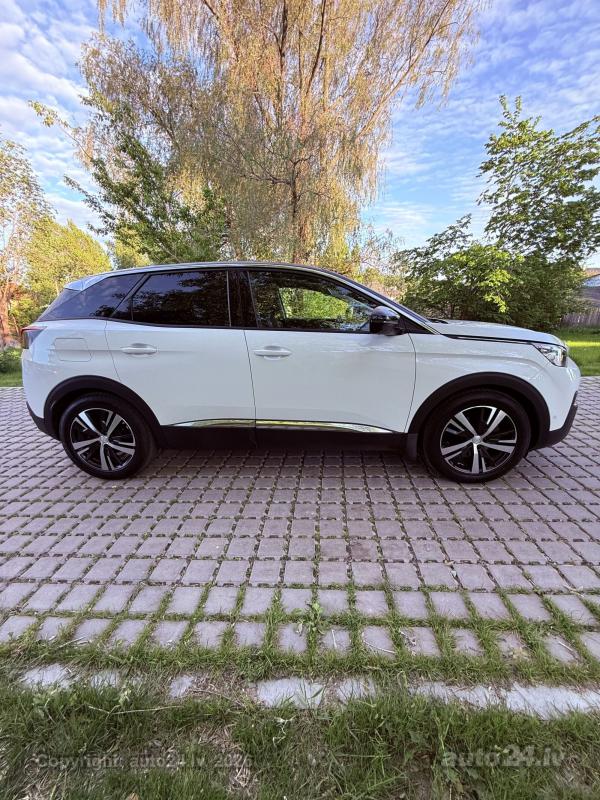 White Peugeot 3008 2018 in Tallinn, with an engine capacity of 1.20 L and mileage of 143 thousand km for 12750 €, photo 6 on AUTOMOTO.COM.LV