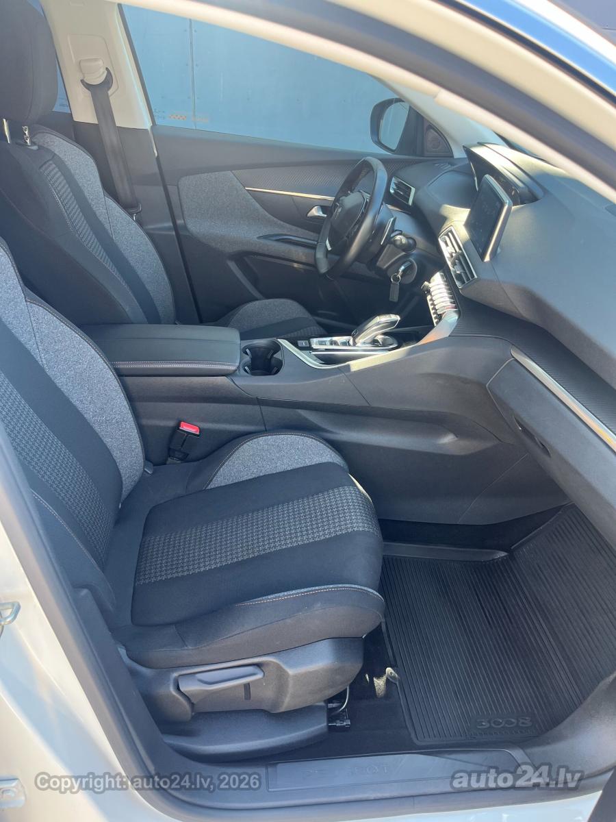 Balts Peugeot 3008 2018 Kuresāre, ar dzinēja tilpumu 1.20 L un nobraukumu 65 tūkst. km par 13900 €, foto 9 vietnē AUTOMOTO.COM.LV