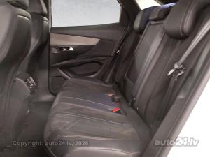 White Peugeot 3008 2021 in Tallinn, with an engine capacity of 1.50 L and mileage of 81 thousand km for 19990 €, photo 8 on AUTOMOTO.COM.LV