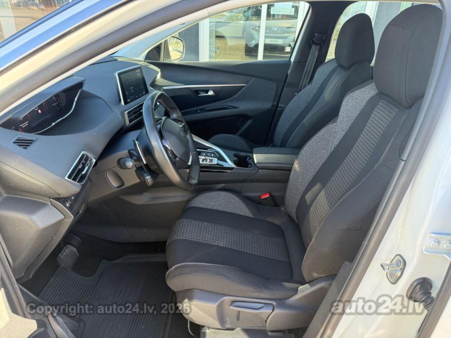 Balts Peugeot 3008 2022 Jehvi, ar dzinēja tilpumu 1.20 L un nobraukumu 45 tūkst. km par 18900 €, foto 7 vietnē AUTOMOTO.COM.LV