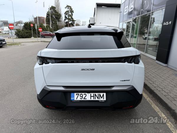 Balts Peugeot 3008 2024 Tallina, ar dzinēja tilpumu 1.20 L un nobraukumu 26 tūkst. km par 30900 €, foto 3 vietnē AUTOMOTO.COM.LV