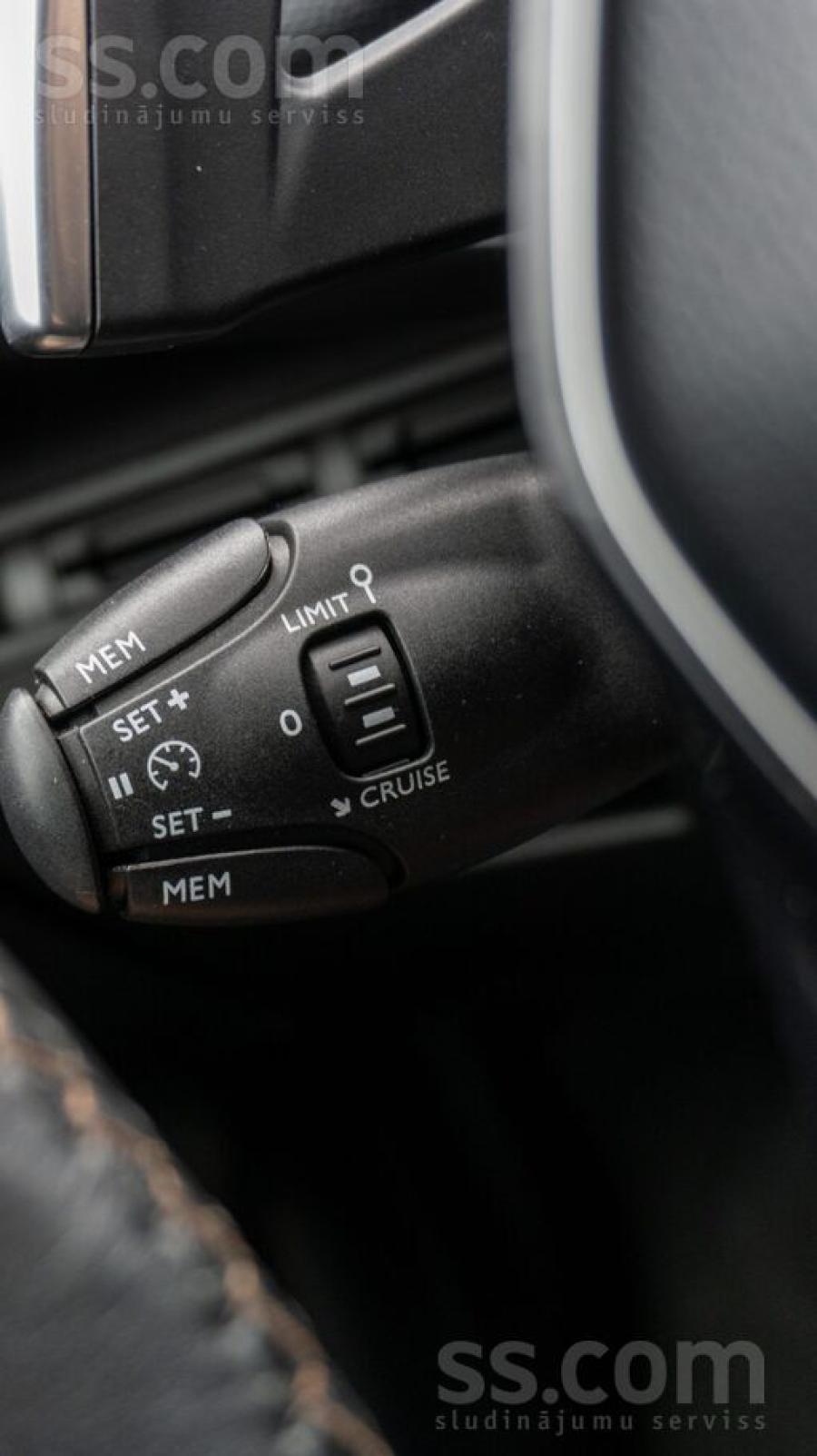 Dzeltens Peugeot 3008 2017 Rīga, ar dzinēja tilpumu 1.60 L un nobraukumu 106 tūkst. km par 12290 €, foto 22 vietnē AUTOMOTO.COM.LV