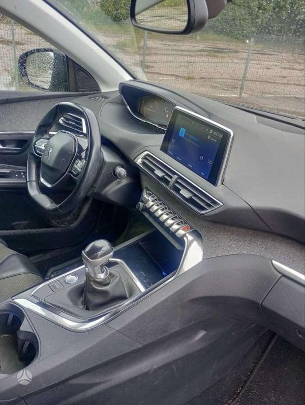 Yellow Peugeot 3008 2017 in Kaunas, with an engine capacity of 1.56 L and mileage of 270 thousand km for 8600 €, photo 9 on AUTOMOTO.COM.LV