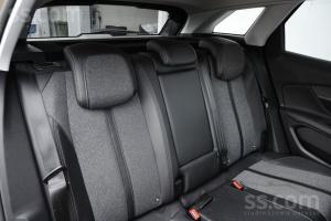 Yellow Peugeot 3008 2018 in Riga, with an engine capacity of 1.60 L and mileage of 117 thousand km for 12500 €, photo 8 on AUTOMOTO.COM.LV