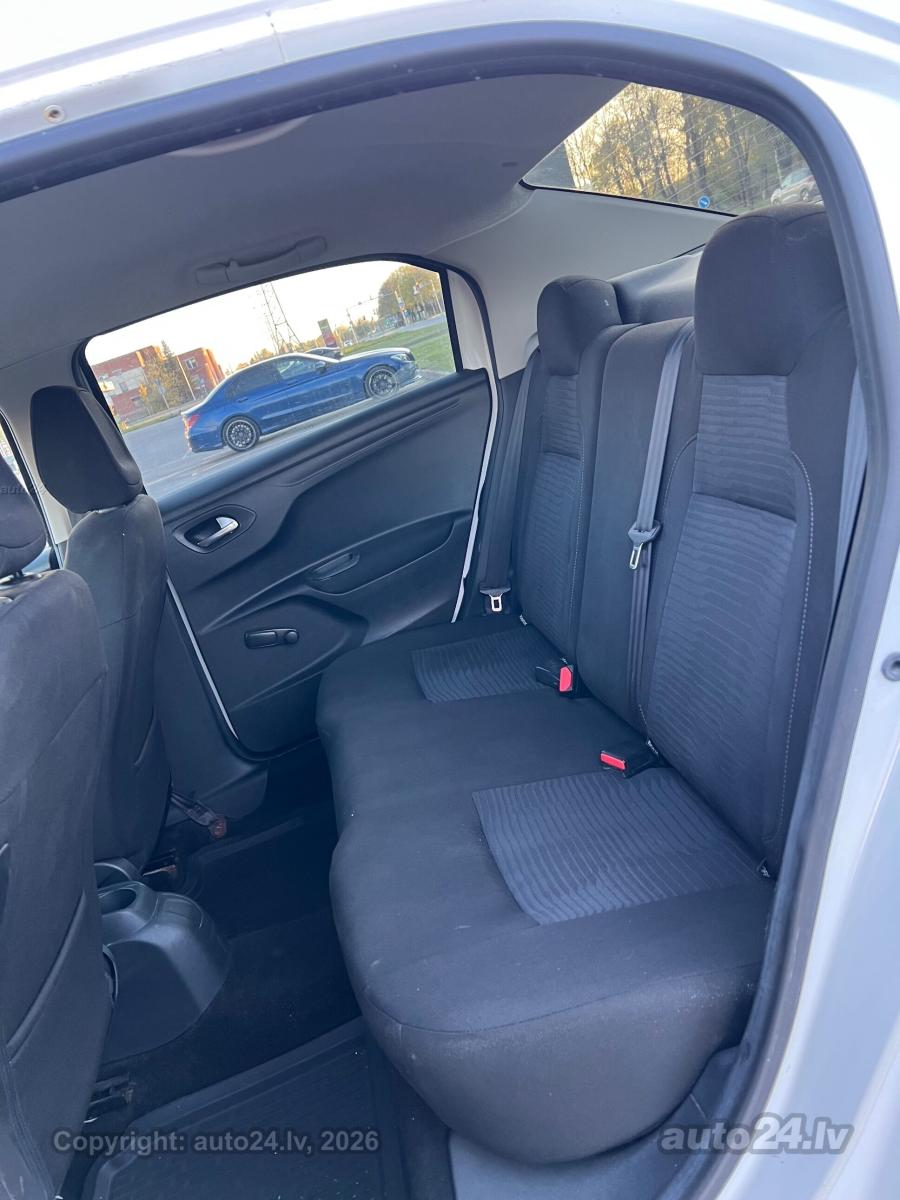 White Peugeot 301 2013 in Narva, with an engine capacity of 1.20 L and mileage of 215 thousand km for 1499 €, photo 11 on AUTOMOTO.COM.LV