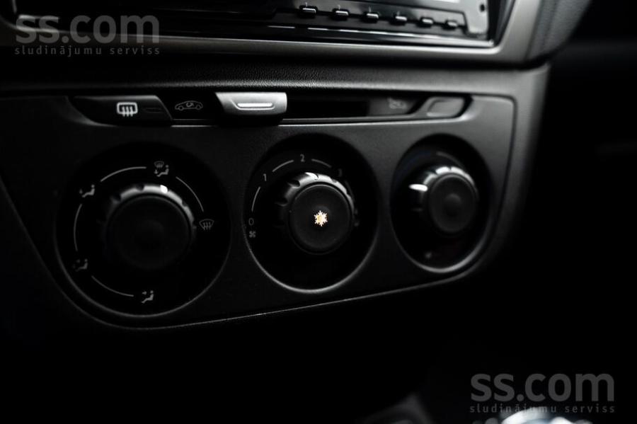 Balts Peugeot 301 2014 Tallina, ar dzinēja tilpumu 1.20 L un nobraukumu 104 tūkst. km par 3499 €, foto 15 vietnē AUTOMOTO.COM.LV