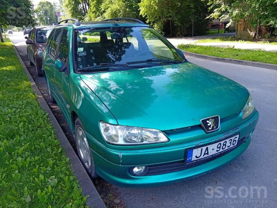 Green Peugeot 306 2000 in Riga, with an engine capacity of 2.00 L and mileage of 250 thousand km for 400 €, photo 1 on AUTOMOTO.COM.LV