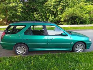Green Peugeot 306 2000 in Riga, with an engine capacity of 2.00 L and mileage of 250 thousand km for 400 €, photo 3 on AUTOMOTO.COM.LV