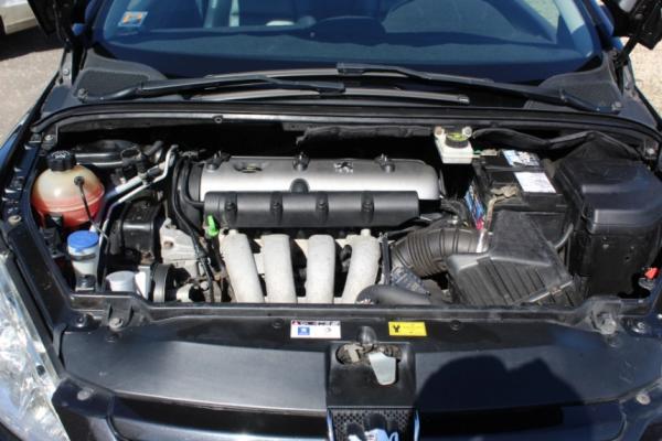 Black Peugeot 307 2004 in Riga, with an engine capacity of 2.00 L and mileage of 241 thousand km for 3050 €, photo 7 on AUTOMOTO.COM.LV