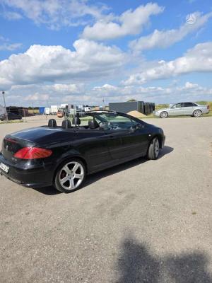 Black Peugeot 307 2004 in Kaunas, with an engine capacity of 2.00 L and mileage of 211 thousand km for 1999 €, photo 6 on AUTOMOTO.COM.LV