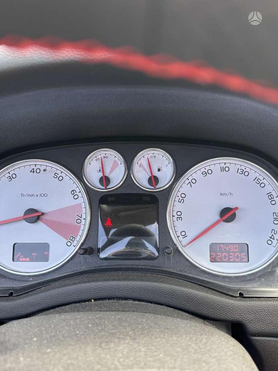 Melns Peugeot 307 2004 Viļņa, ar dzinēja tilpumu 2.00 L un nobraukumu 220 tūkst. km par 2200 €, foto 10 vietnē AUTOMOTO.COM.LV