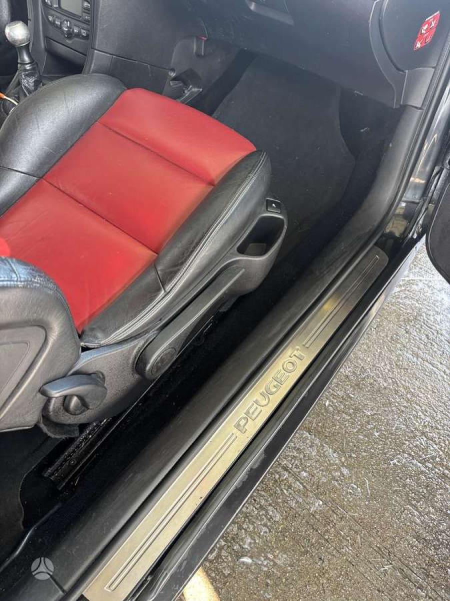 Melns Peugeot 307 2004 Viļņa, ar dzinēja tilpumu 2.00 L un nobraukumu 220 tūkst. km par 2200 €, foto 11 vietnē AUTOMOTO.COM.LV