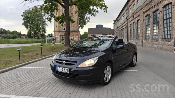 Black Peugeot 307 2005 in Riga, with an engine capacity of 2.00 L and mileage of 232 thousand km for 2500 €, photo 1 on AUTOMOTO.COM.LV