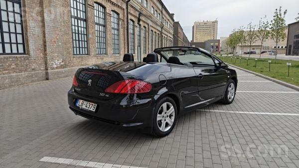 Black Peugeot 307 2005 in Riga, with an engine capacity of 2.00 L and mileage of 232 thousand km for 2500 €, photo 5 on AUTOMOTO.COM.LV