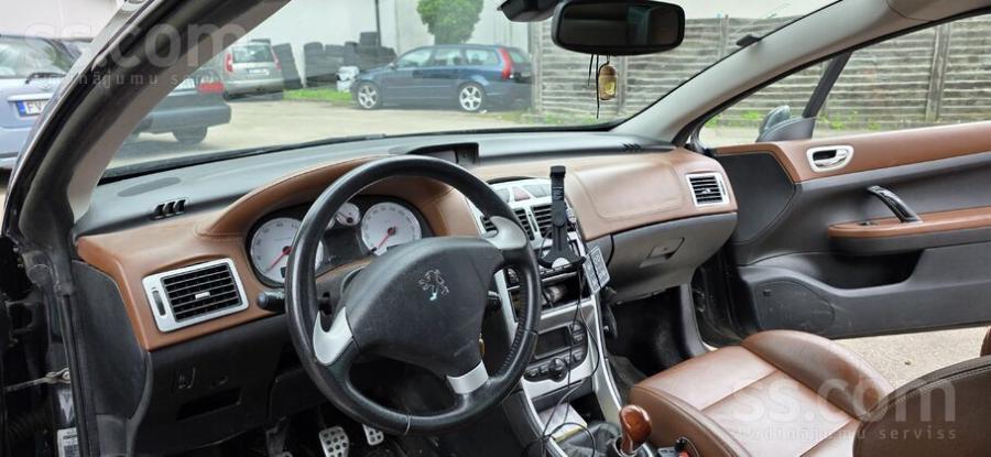 Black Peugeot 307 2005 in Riga, with an engine capacity of 2.00 L and mileage of 320 thousand km for 1200 €, photo 5 on AUTOMOTO.COM.LV