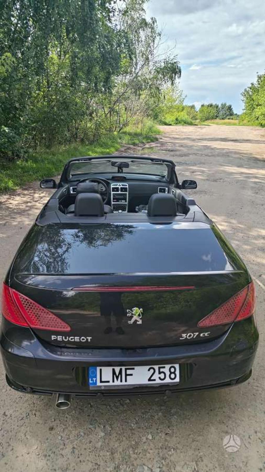 Black Peugeot 307 2005 in Vilnius, with an engine capacity of 1.59 L and mileage of 150 thousand km for 2100 €, photo 12 on AUTOMOTO.COM.LV
