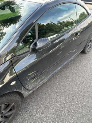 Melns Peugeot 307 2005 Viļņa, ar dzinēja tilpumu 2.00 L un nobraukumu 230 tūkst. km par 600 €, foto 4 vietnē AUTOMOTO.COM.LV