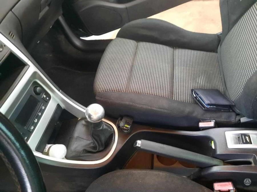 Melns Peugeot 307 2005 Viļņa, ar dzinēja tilpumu 2.00 L un nobraukumu 230 tūkst. km par 600 €, foto 6 vietnē AUTOMOTO.COM.LV