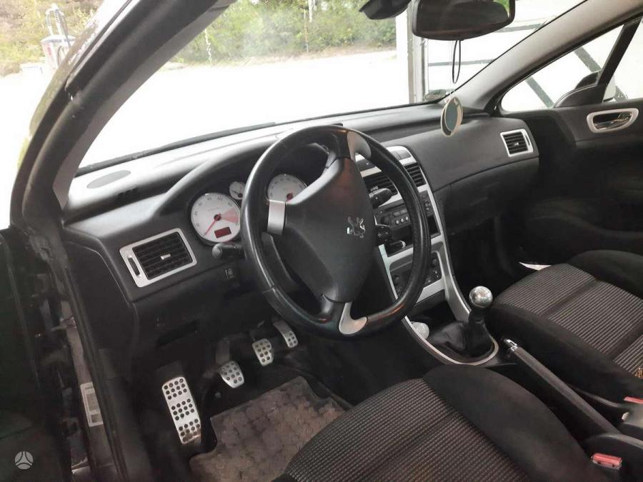 Melns Peugeot 307 2005 Viļņa, ar dzinēja tilpumu 2.00 L un nobraukumu 230 tūkst. km par 600 €, foto 8 vietnē AUTOMOTO.COM.LV
