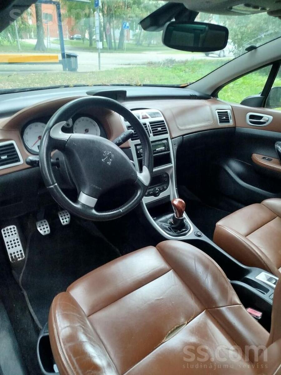 Black Peugeot 307 2005 in Jurmala, with an engine capacity of 2.00 L and mileage of 320 thousand km for 1200 €, photo 6 on AUTOMOTO.COM.LV