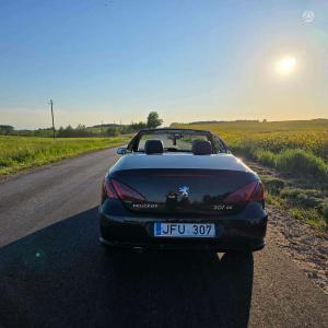 Black Peugeot 307 2006 in Kaunas, with an engine capacity of 2.00 L and mileage of 367 thousand km for 2200 €, photo 3 on AUTOMOTO.COM.LV