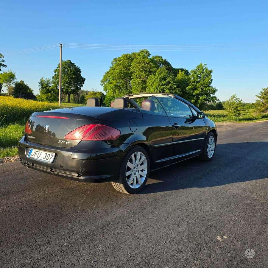 Black Peugeot 307 2006 in Kaunas, with an engine capacity of 2.00 L and mileage of 367 thousand km for 2200 €, photo 5 on AUTOMOTO.COM.LV