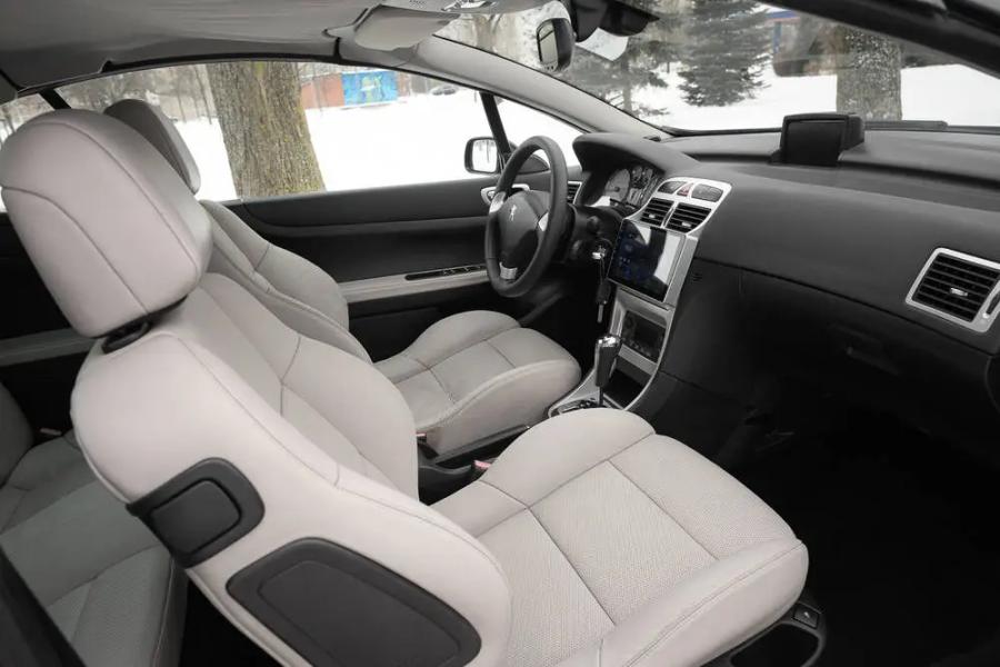 Черный Пежо 307 2007 в Елгава, объемом двигателя 2.00 л и пробегом 152 тыс. км за 3500 €, фото 9 на AUTOMOTO.COM.LV