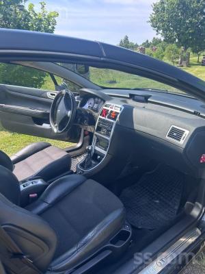 Black Peugeot 307 2007 in Daugavpils, with an engine capacity of 2.00 L and mileage of 220 thousand km for 2100 €, photo 5 on AUTOMOTO.COM.LV