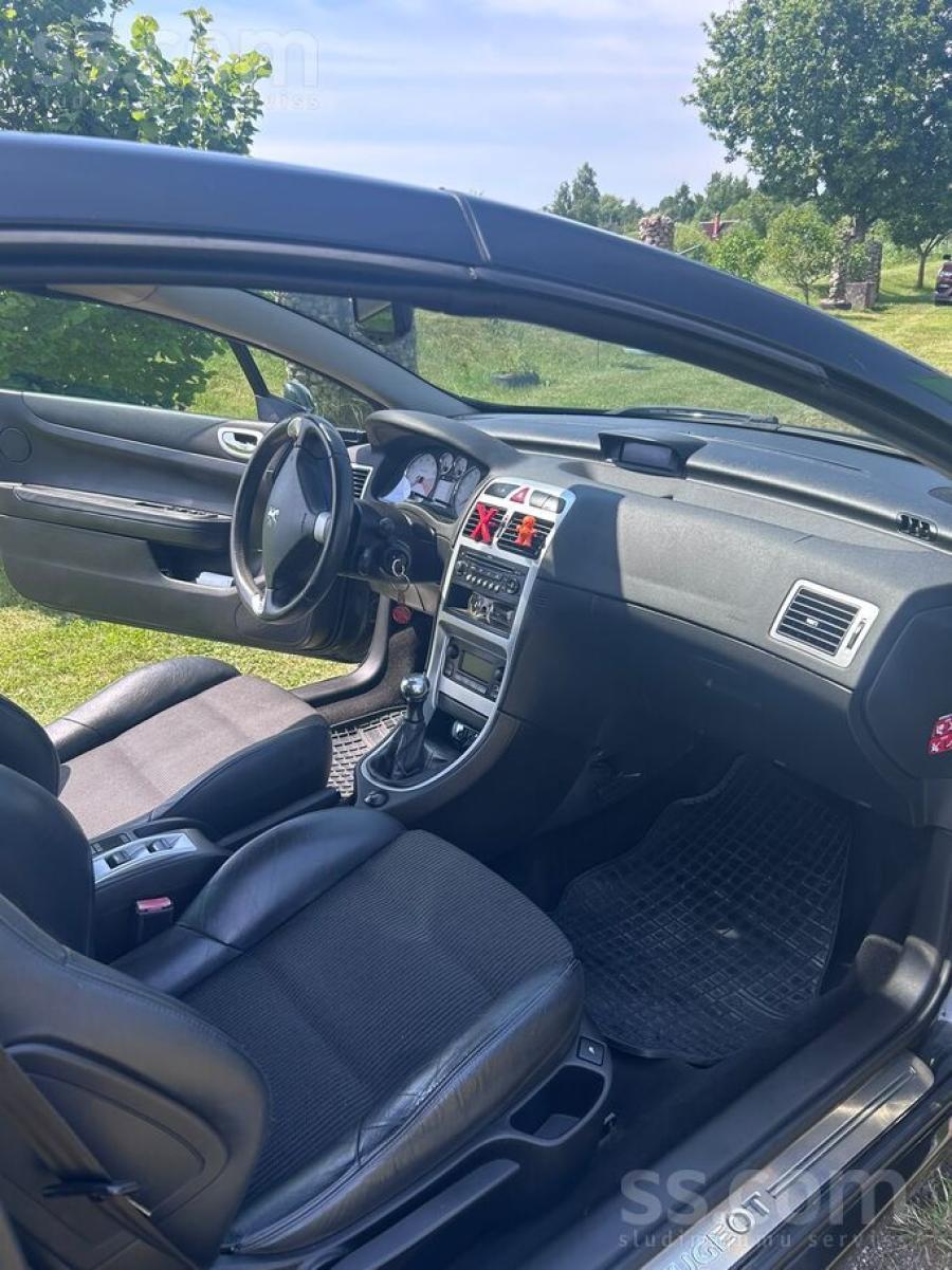 Black Peugeot 307 2007 in Daugavpils, with an engine capacity of 2.00 L and mileage of 220 thousand km for 2100 €, photo 5 on AUTOMOTO.COM.LV
