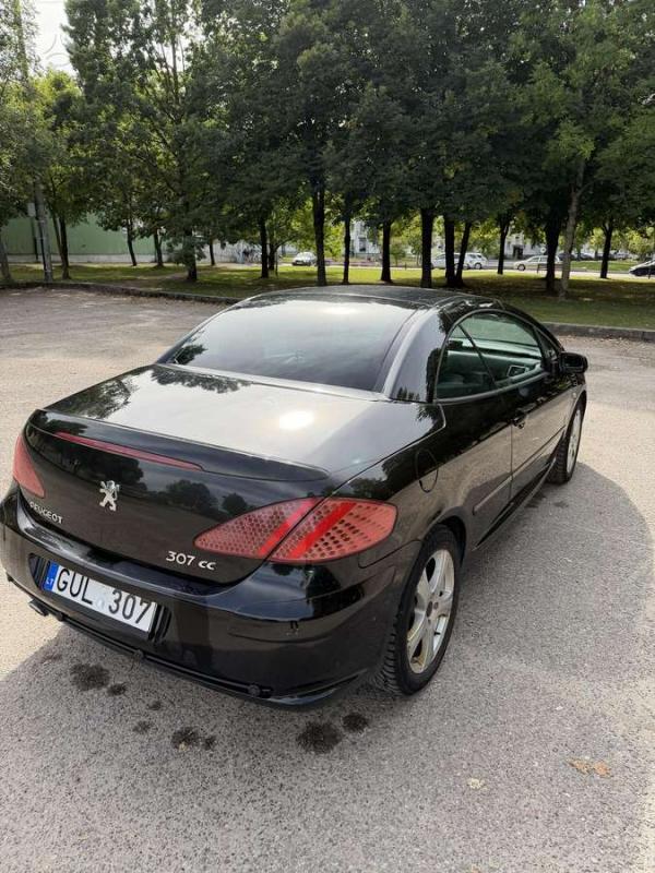 Peugeot 307 2008 in Naujoji Akmene on AUTOMOTO.COM.LV Black Peugeot 307 2008 in Naujoji Akmene, with an engine capacity of 2.00 L and mileage of 173 thousand km for 3200 €, photo 3 on AUTOMOTO.COM.LV