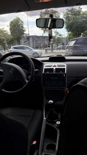 Melns Peugeot 307 2002 Kauņa, ar dzinēja tilpumu 2.00 L un nobraukumu 348 tūkst. km par 700 €, foto 4 vietnē AUTOMOTO.COM.LV