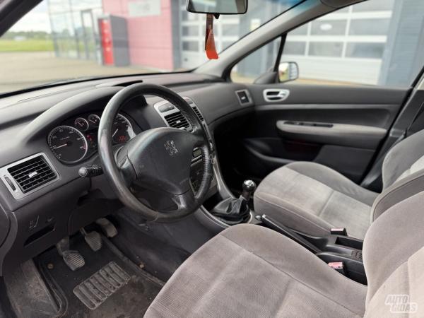 Black Peugeot 307 2002 in Panevezys, with an engine capacity of 2.00 L and mileage of 380 thousand km for 550 €, photo 9 on AUTOMOTO.COM.LV