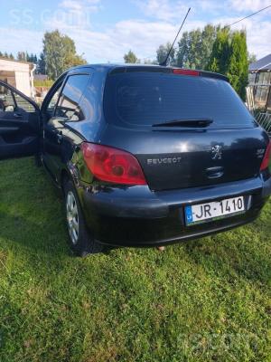 Melns Peugeot 307 2003 Jūrmala, ar dzinēja tilpumu 2.00 L un nobraukumu 349 tūkst. km par 1500 €, foto 3 vietnē AUTOMOTO.COM.LV