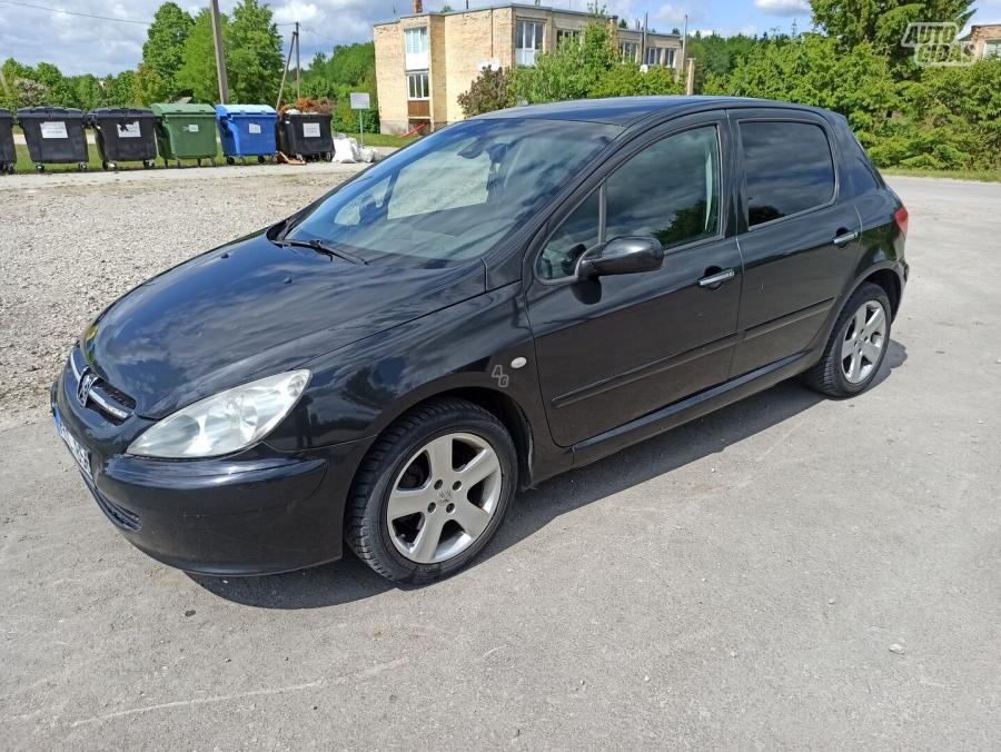 Black Peugeot 307 2004 in Vilnius, with an engine capacity of 2.00 L and mileage of 304 thousand km for 700 €, photo 1 on AUTOMOTO.COM.LV