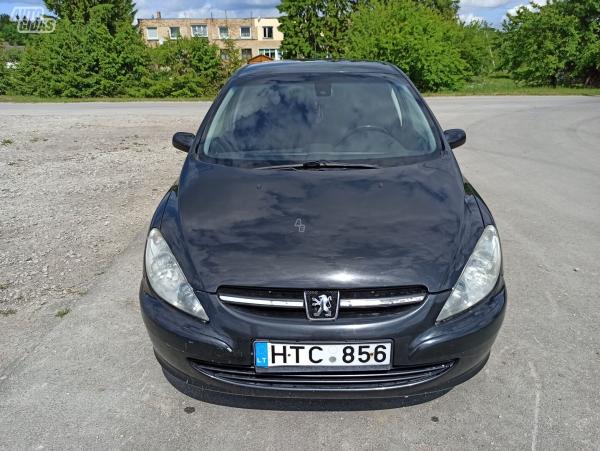 Black Peugeot 307 2004 in Vilnius, with an engine capacity of 2.00 L and mileage of 304 thousand km for 700 €, photo 2 on AUTOMOTO.COM.LV